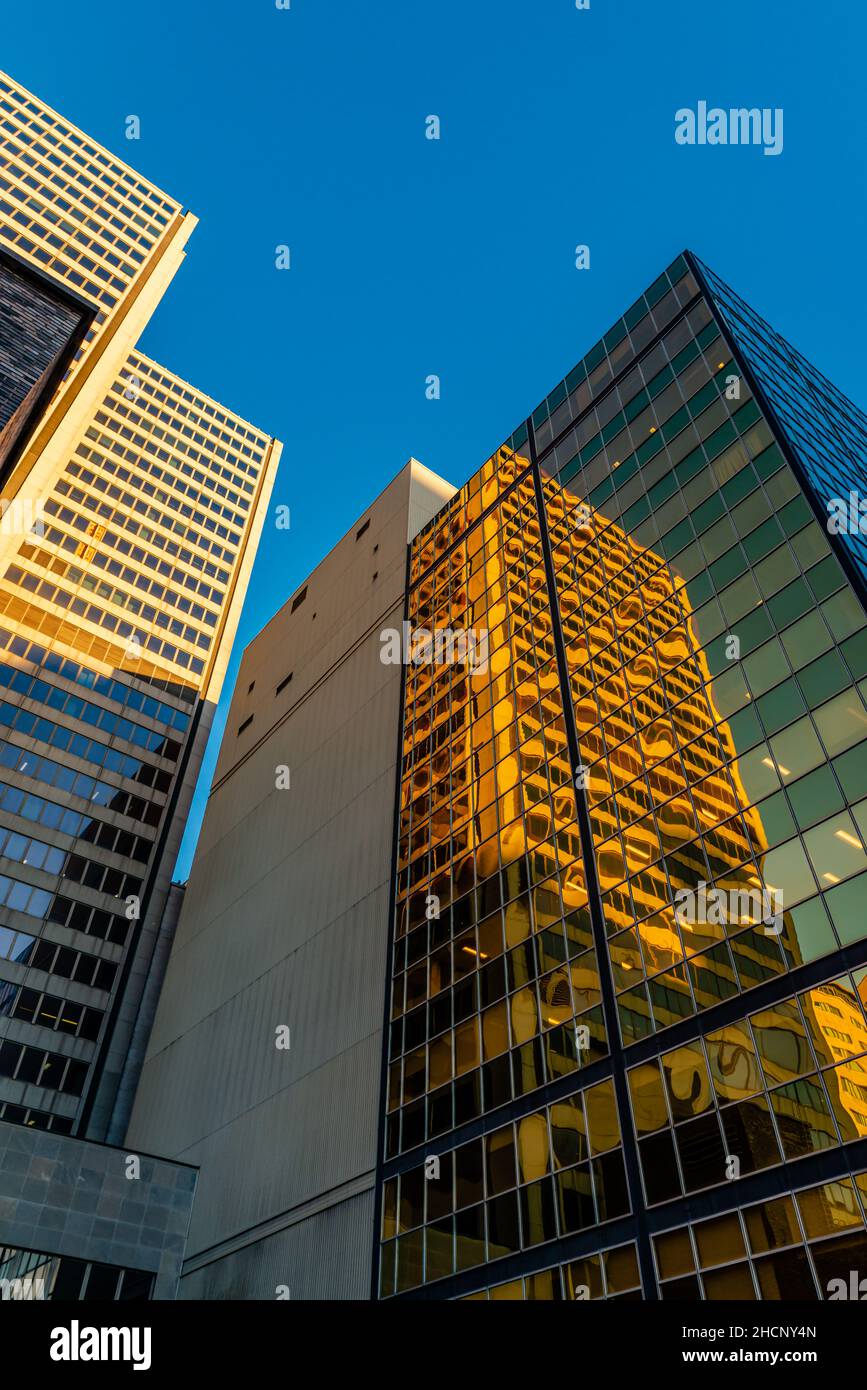 Tall buildings quebec hi-res stock photography and images - Alamy