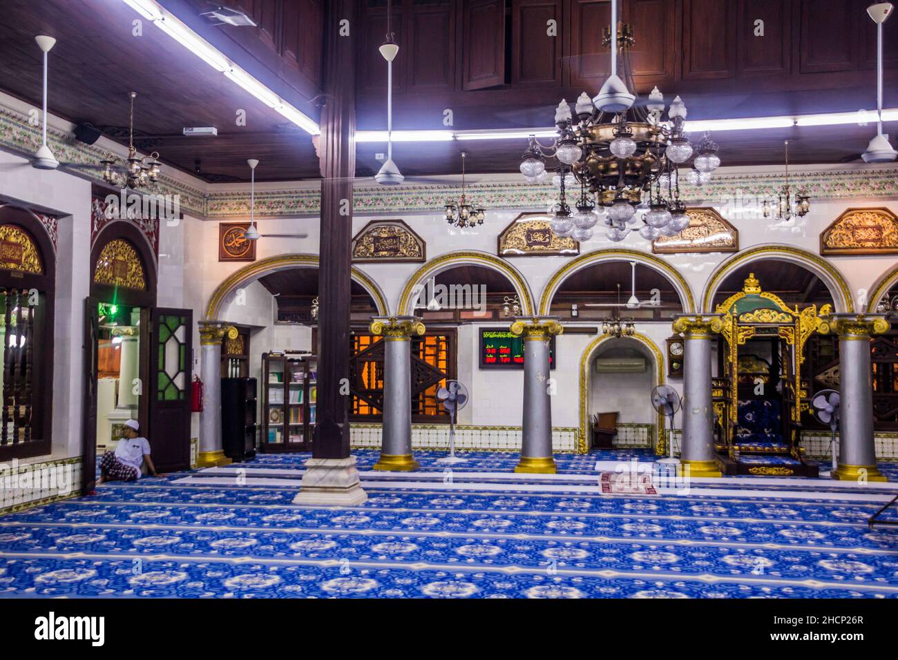 Southeast asian mosque interior hi-res stock photography and images - Alamy