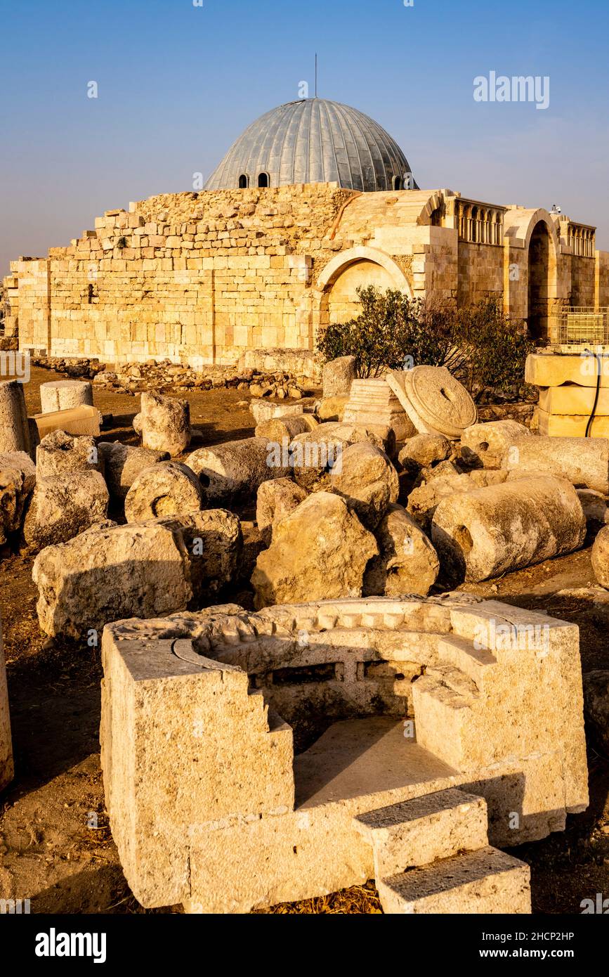The Umayyad Palace at The Citadel Complex, Amman, Jordan Stock Photo ...