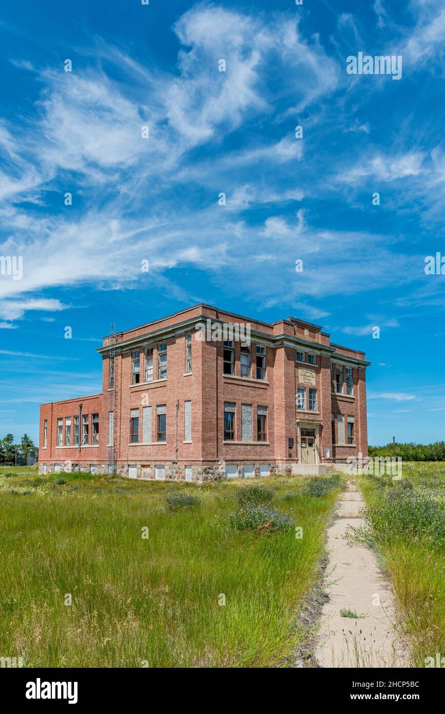 The old, abandoned Aneroid Consolidated School in Aneroid, Saskatchewan ...