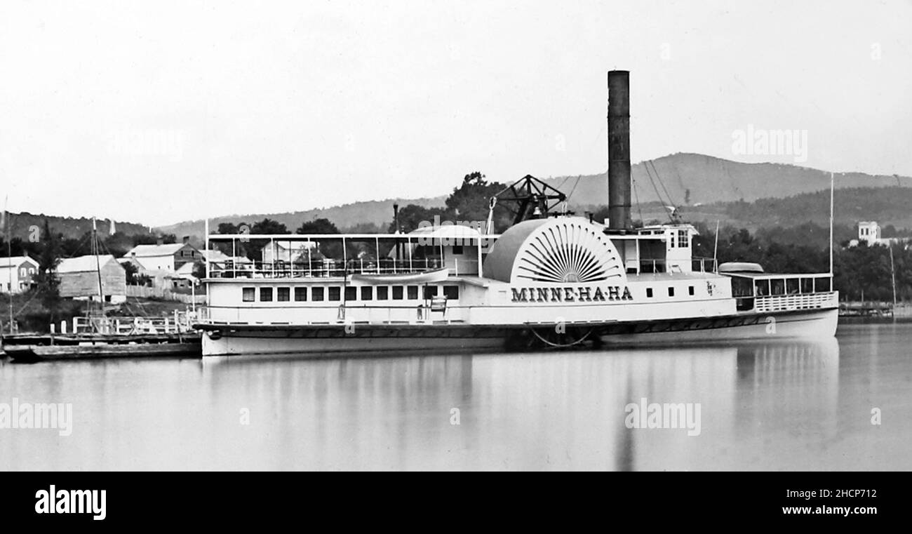 Vintage steam paddle boat Black and White Stock Photos & Images - Alamy