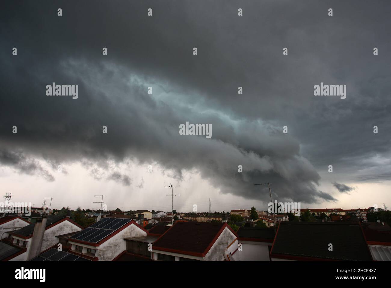 Cloudspotting hi-res stock photography and images - Alamy