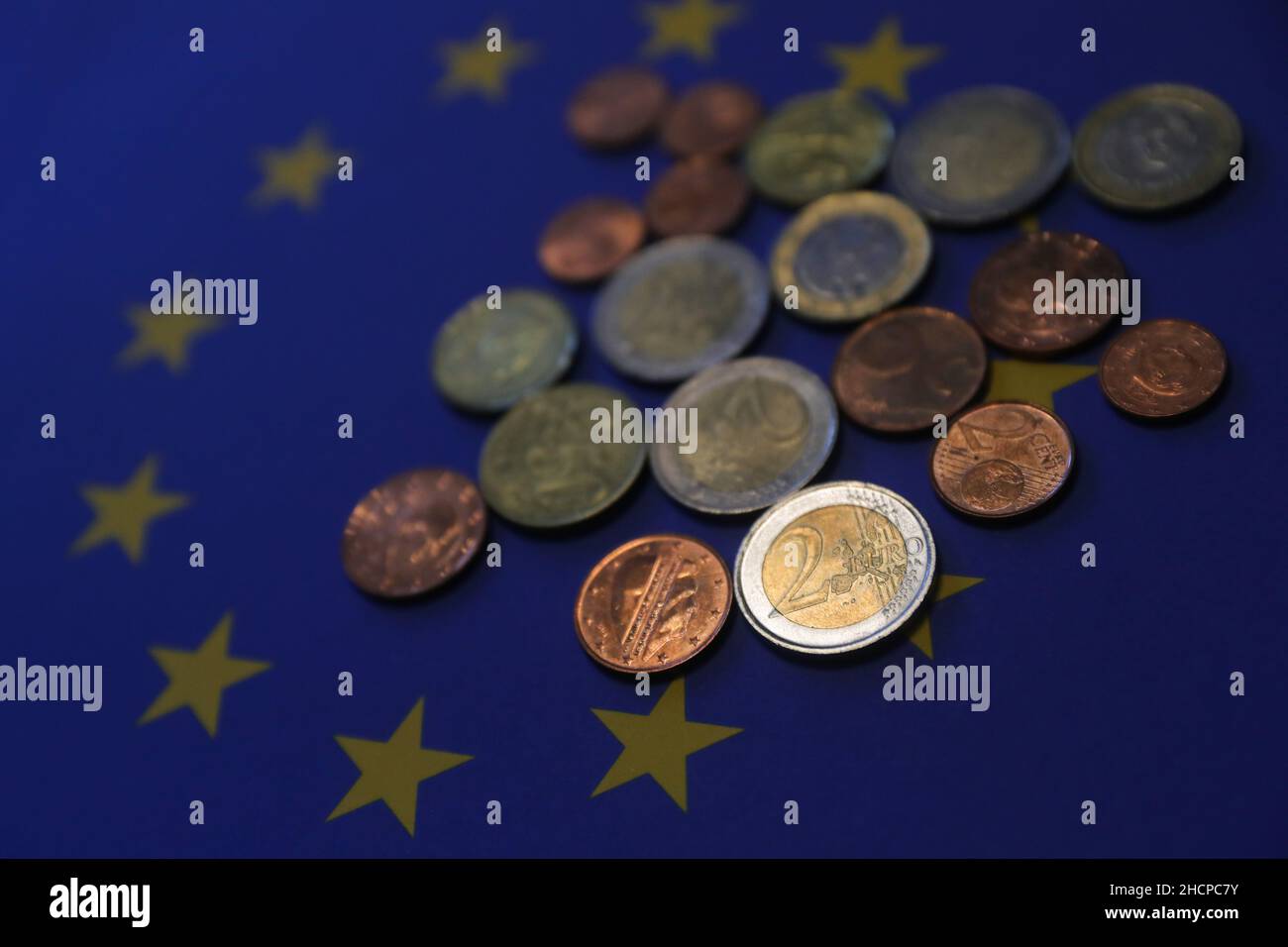 Euro in circulation 2002 hi-res stock photography and images - Alamy