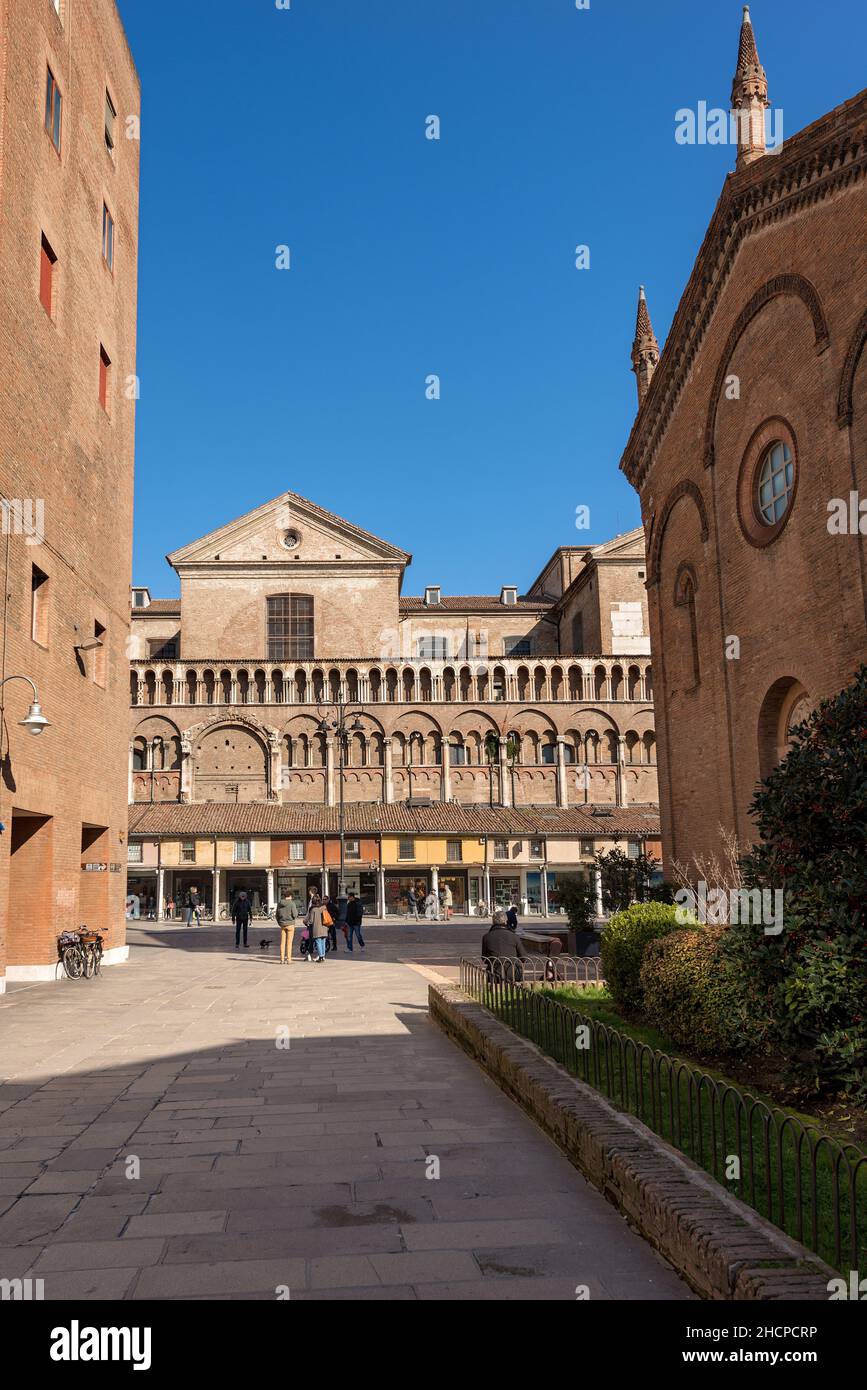 St. George Cathedral (Cattedrale di San Giorgio, 1135) and former ...