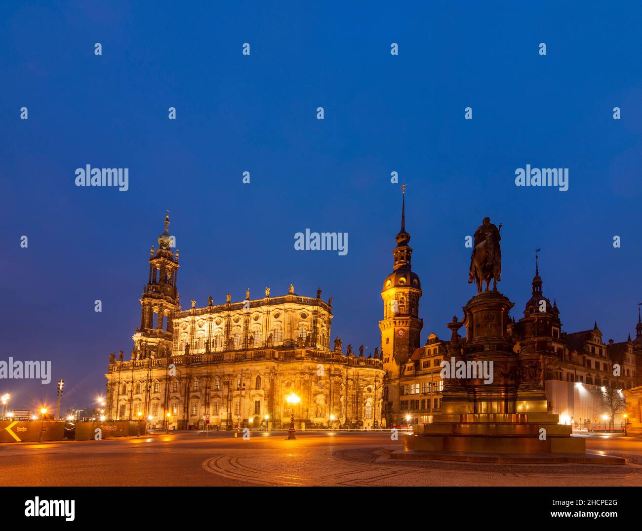 Dresden: square Theaterplatz, König-Johann-Denkmal (King Johann ...