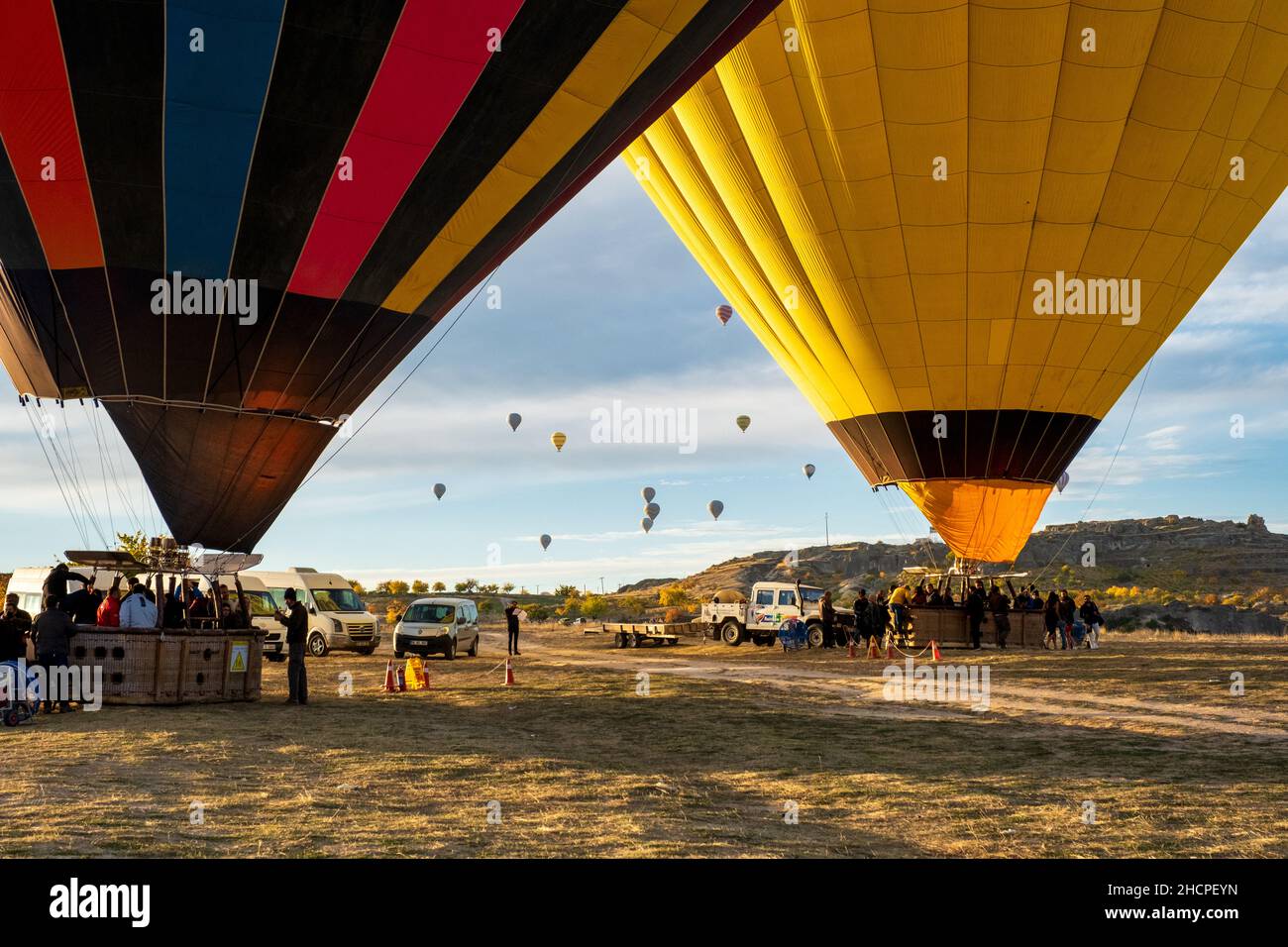 Ballon ride experience in Capadoccia, Turkey. Float Over Cappadocia's ...
