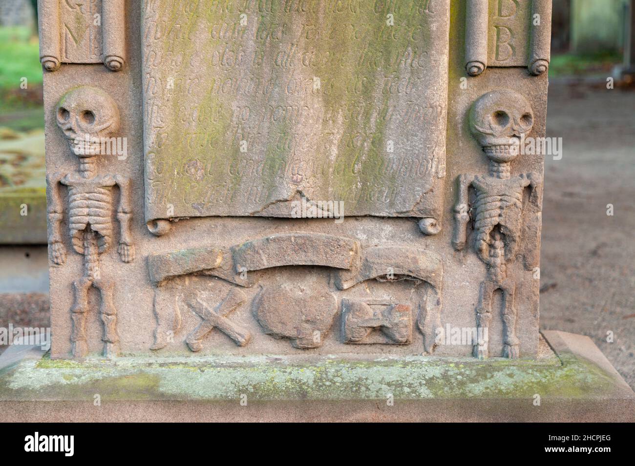 Carved skeleton on an ancient grave in Perth's Greyfriars Cemetery ...
