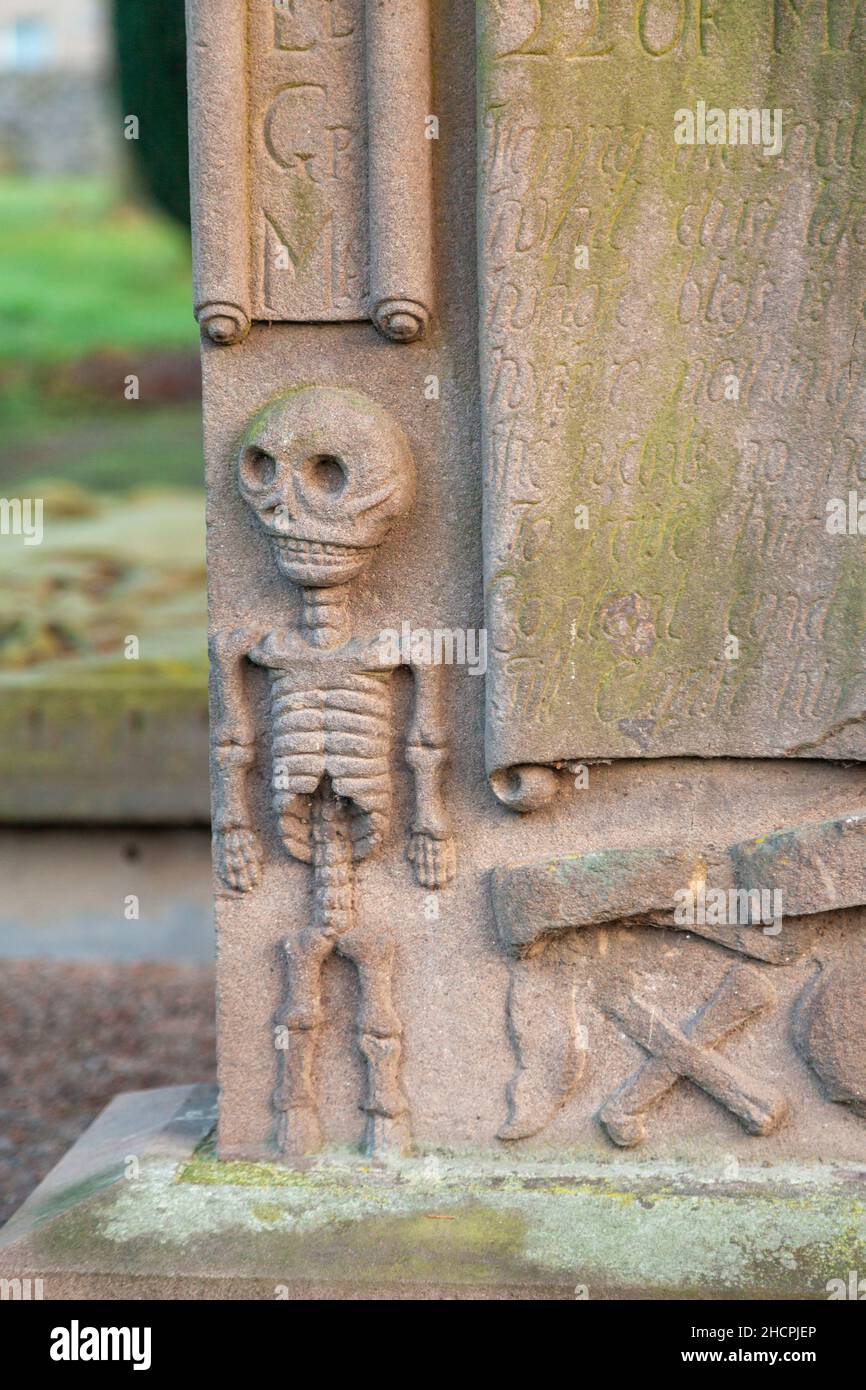 Carved skeleton on an ancient grave in Perth's Greyfriars Cemetery ...