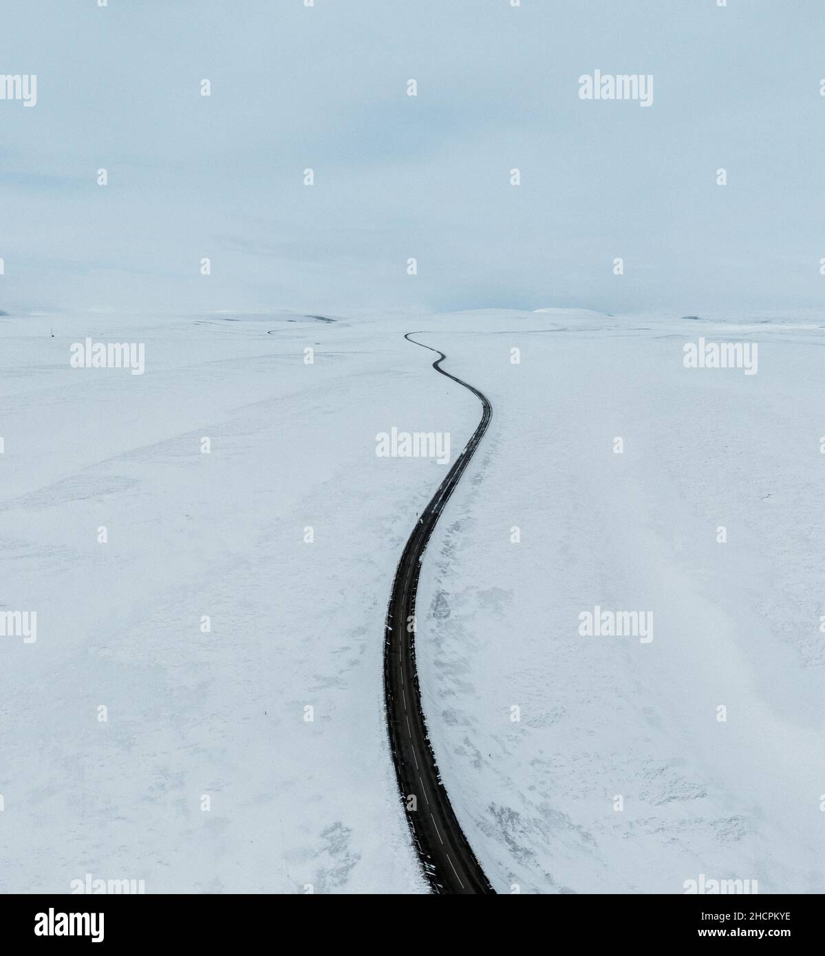 Sideways aerial hi-res stock photography and images - Alamy