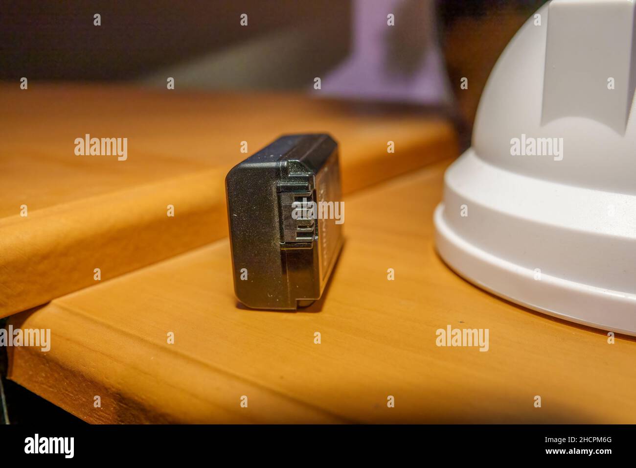 7.4V 1030mAh branded lithium-ion rechargeable camera battery pack Stock ...