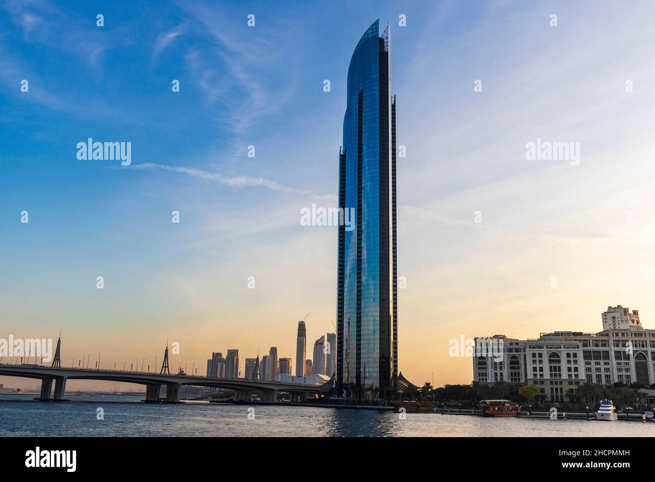 Business bay crossing dubai hi-res stock photography and images - Alamy