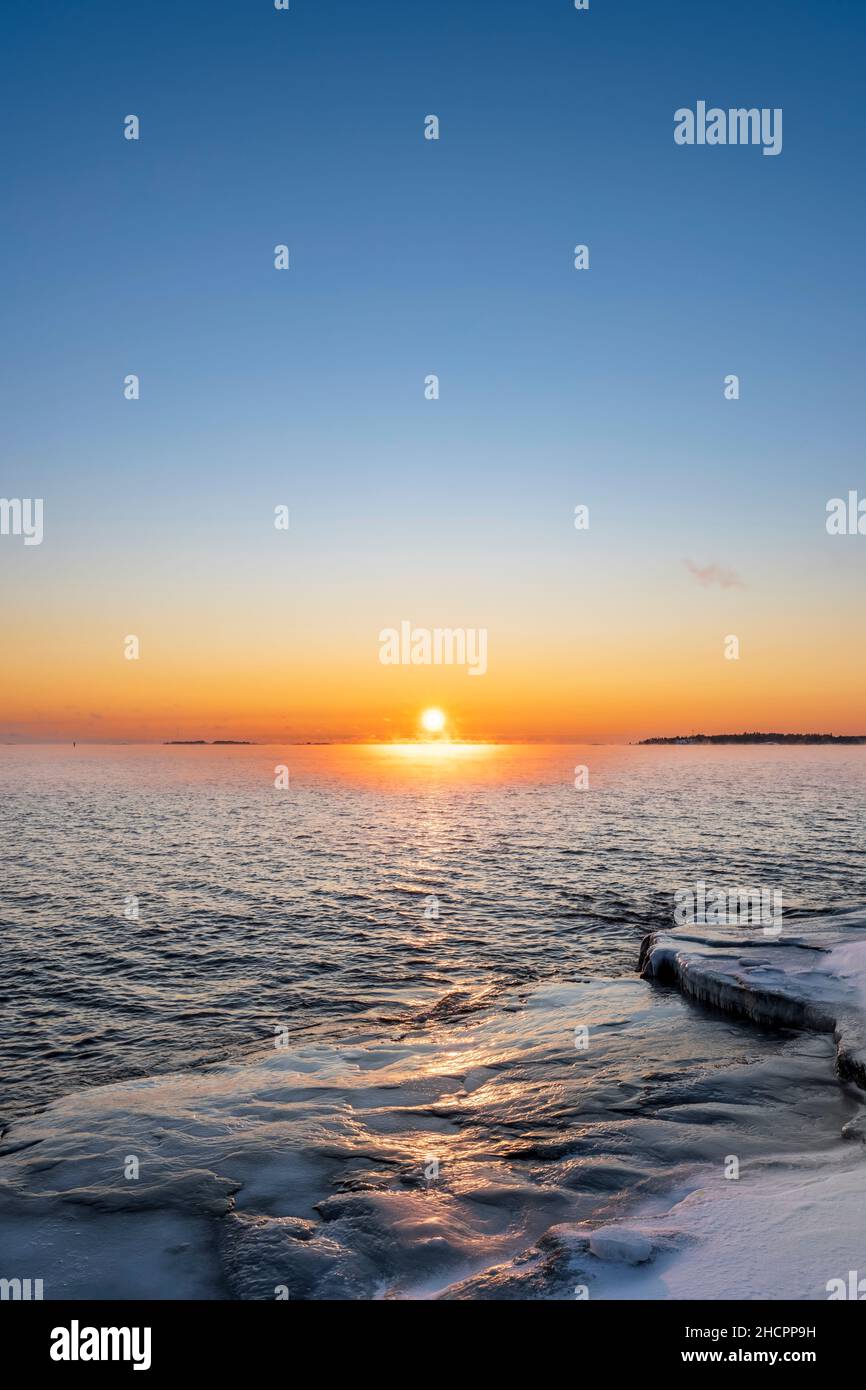 Helsinki weather hi-res stock photography and images - Alamy