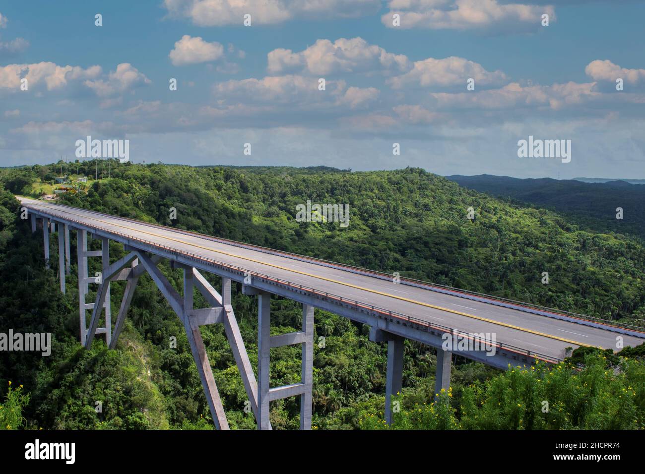 The bridge of bacunayagua hi-res stock photography and images - Alamy
