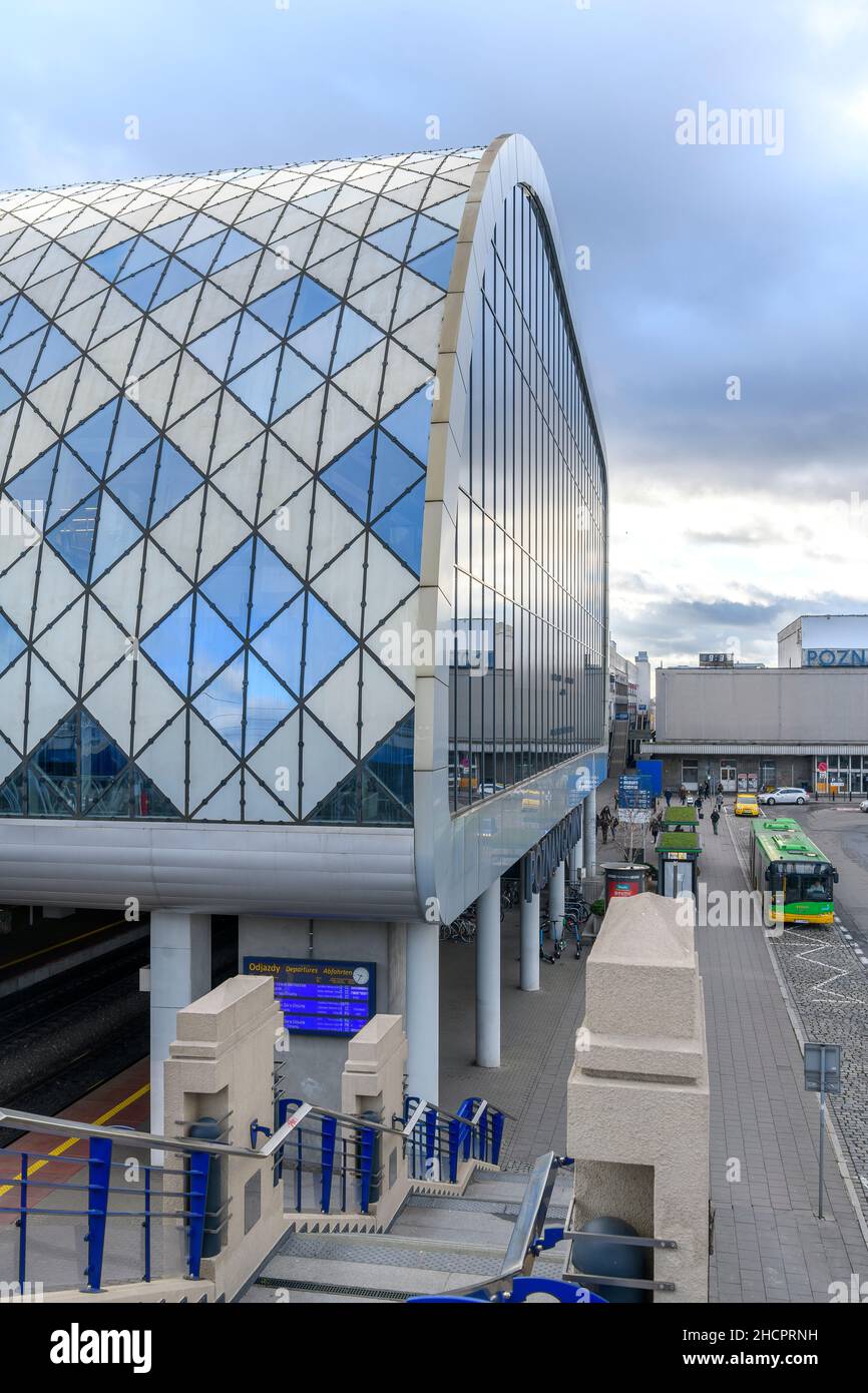 Poznań Główny - the main station in Poznan, Poland. The dramatic new ...