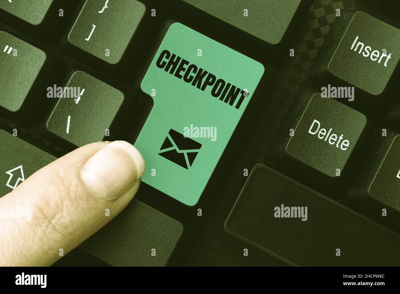 Online security guard fence hi-res stock photography and images - Alamy