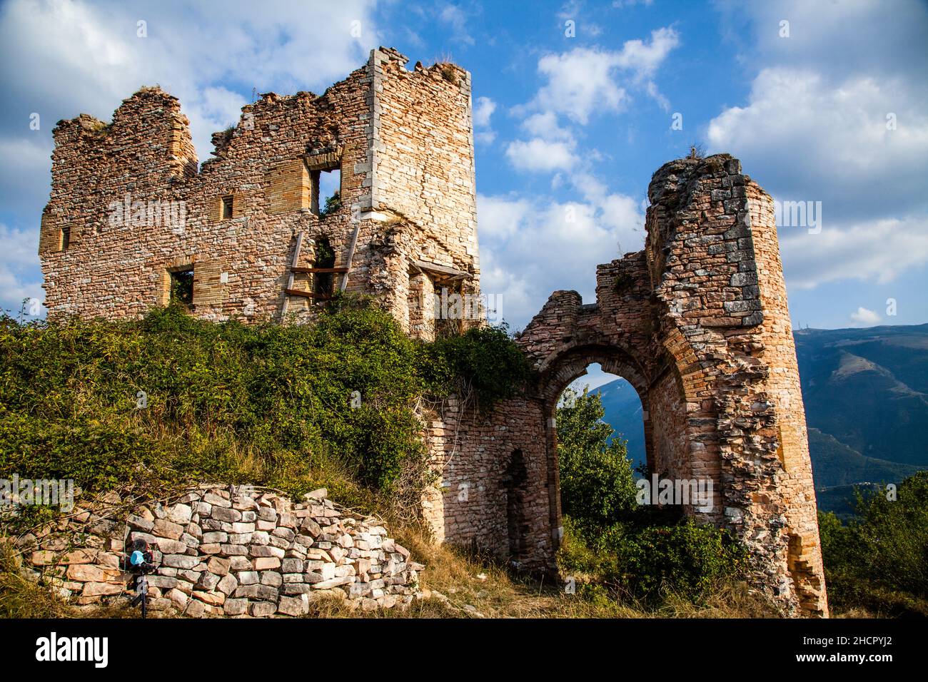 Ruins of the Pecorari castle in Piobbico (PU Stock Photo - Alamy