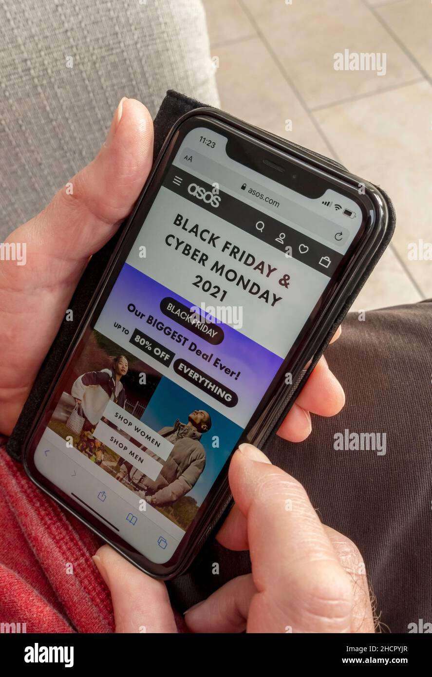 Cyber shopping event hi-res stock photography and images - Alamy