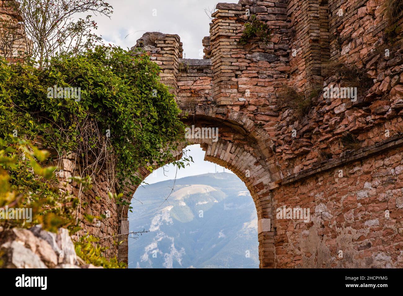 Ruins of the Pecorari castle in Piobbico (PU Stock Photo - Alamy