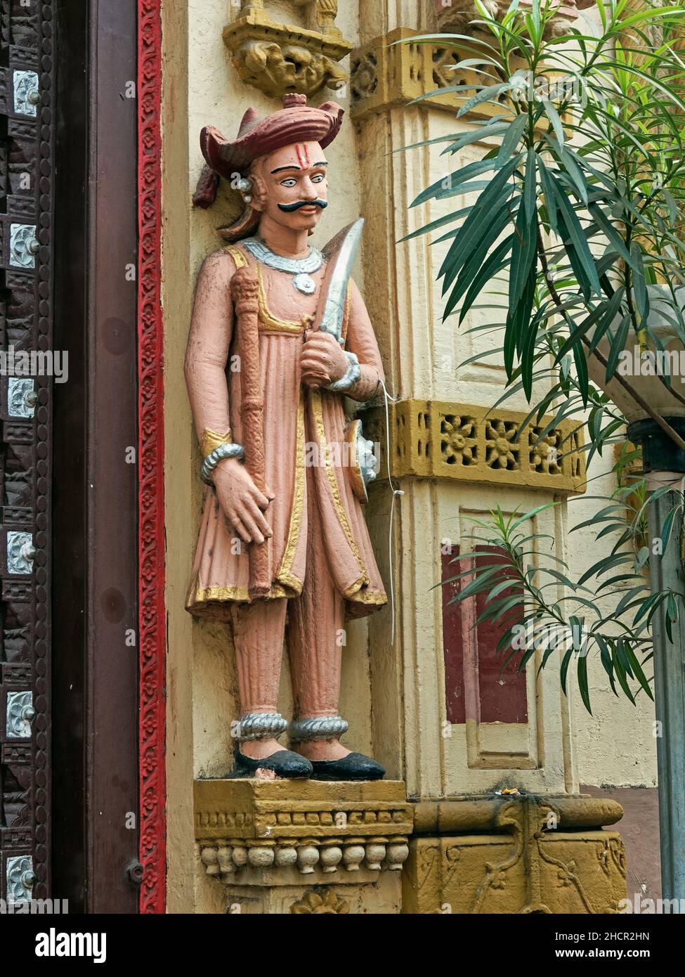 12 25 2021 Dwaepal or guard's Statue on Excellent stucco works over ...