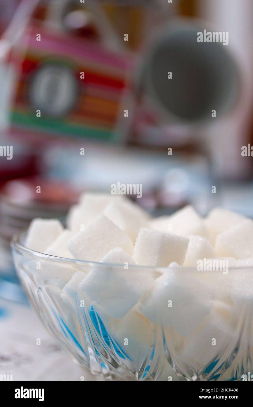 Sugar cubes eat High Resolution Stock Photography and Images - Alamy