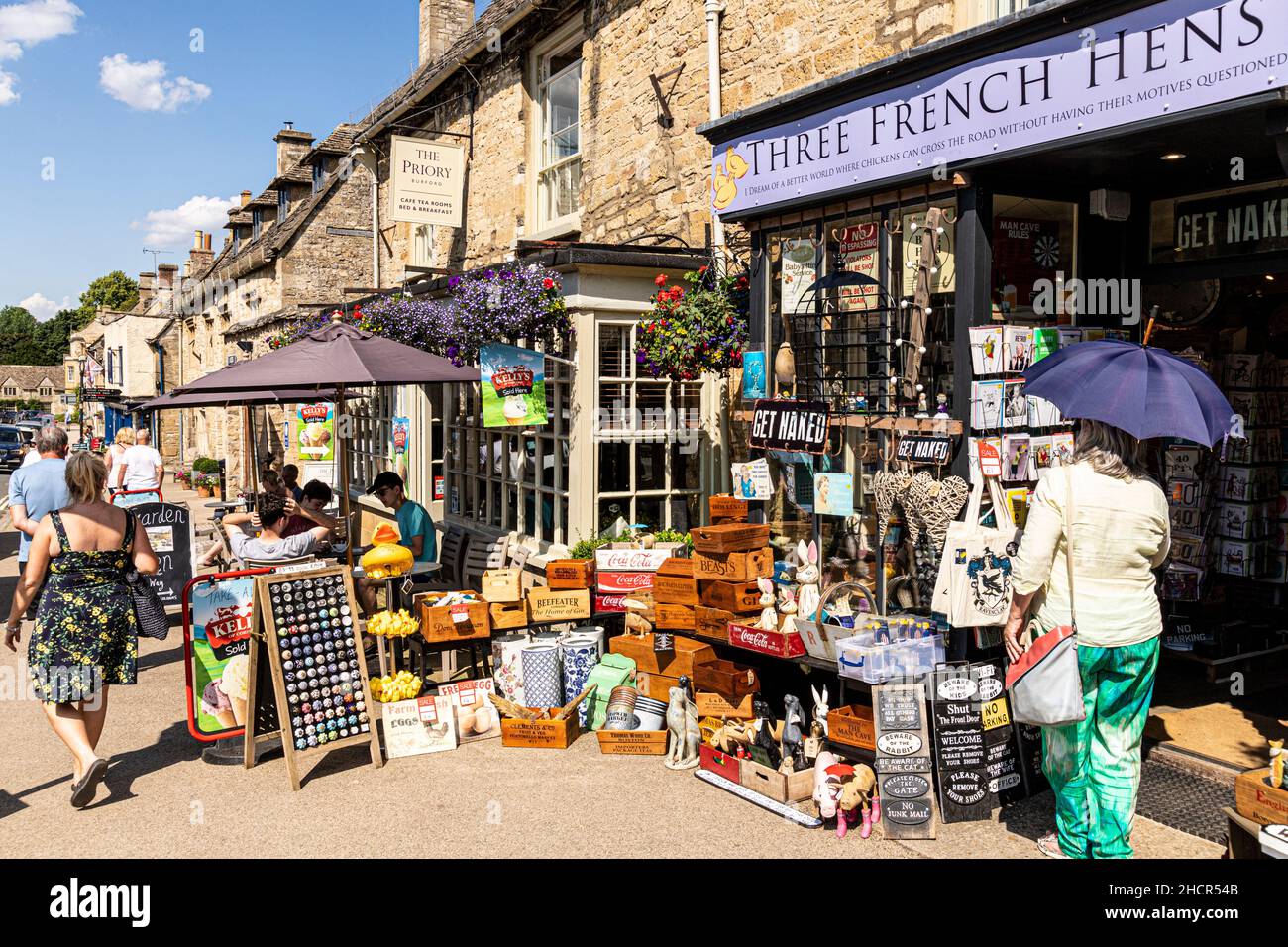 Burford high street shops hi-res stock photography and images - Alamy