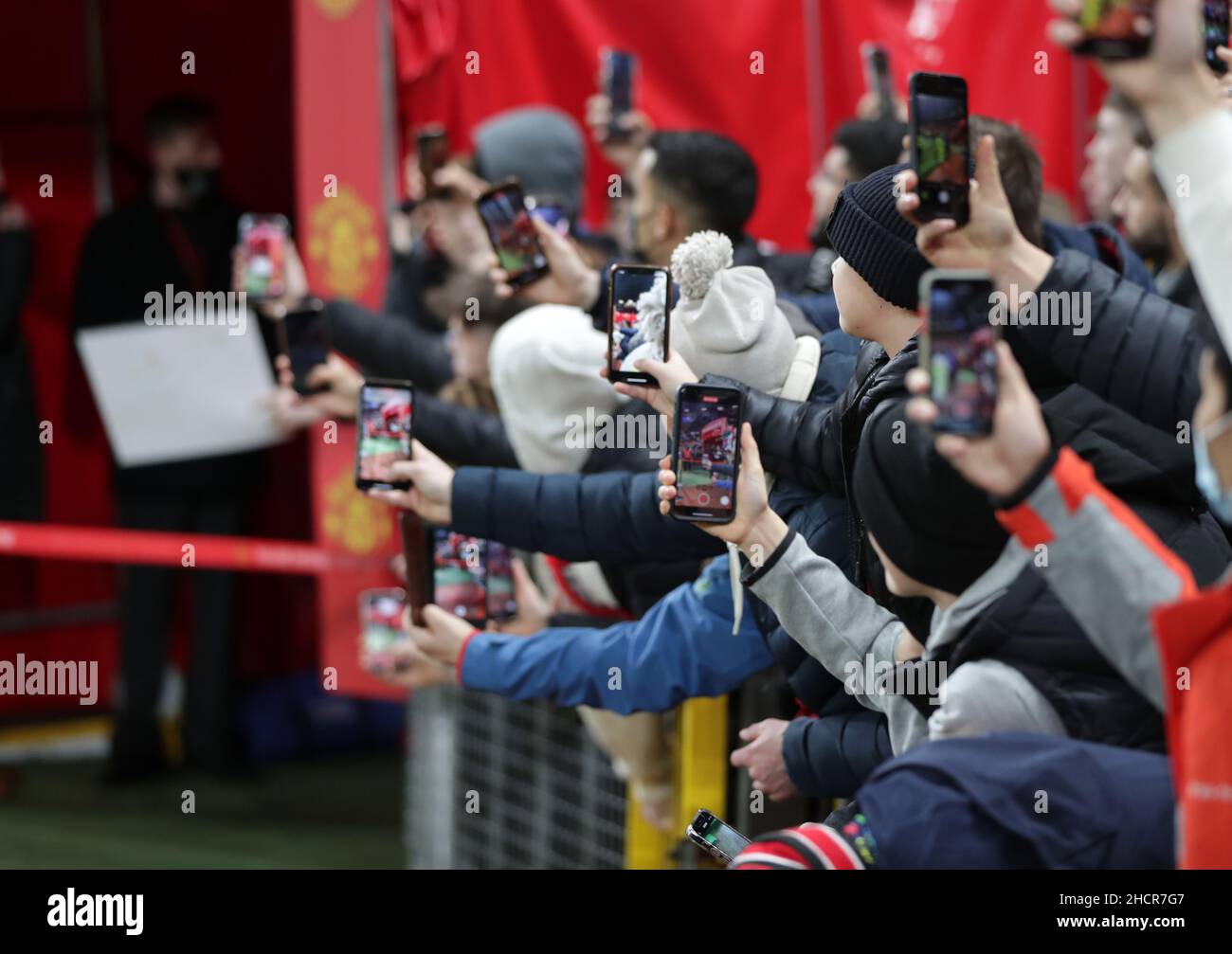 Sports fans mobile phones hi-res stock photography and images - Alamy