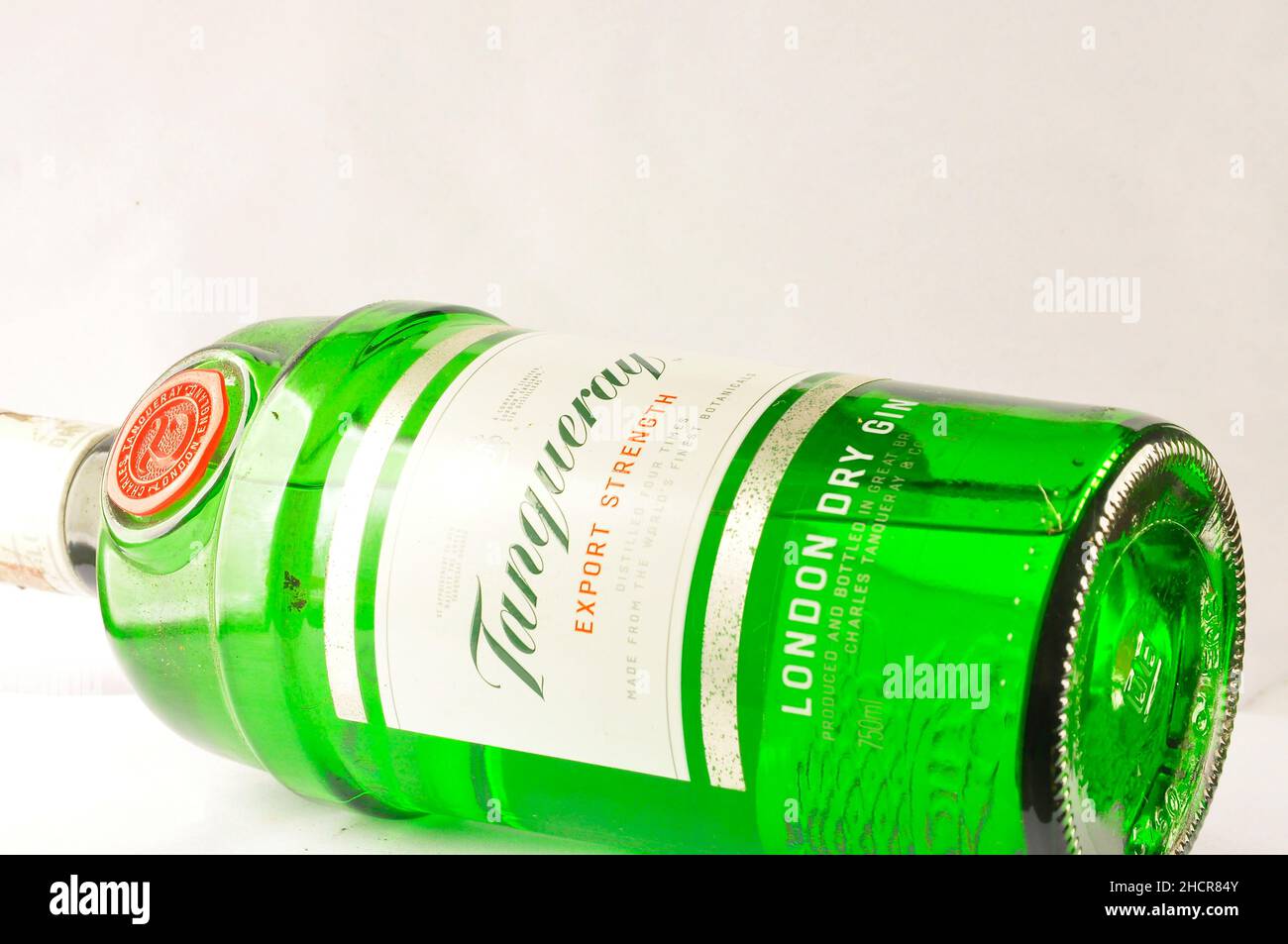 Tanqueray and gin hi-res stock photography and images - Alamy