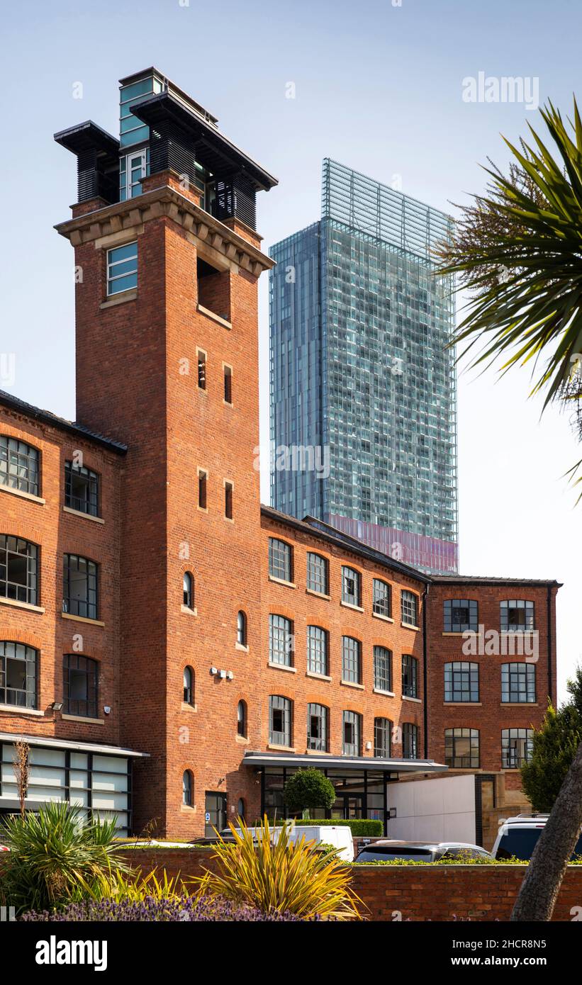 UK, England, Manchester, Castlefield, Castle Street, Bass Warehouse and ...