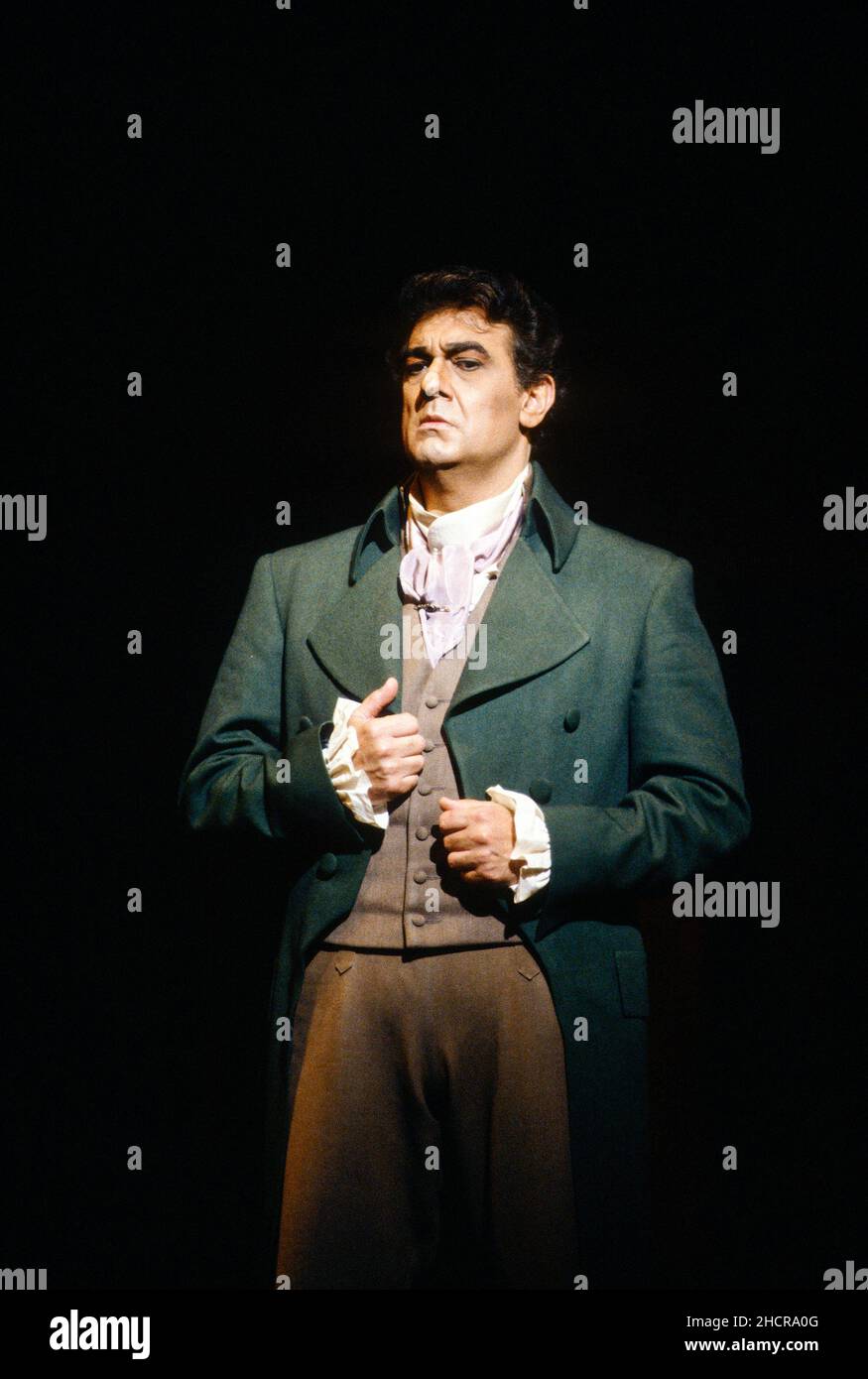Act 1: Placido Domingo (Mario Cavaradossi) in TOSCA by Puccini at The ...