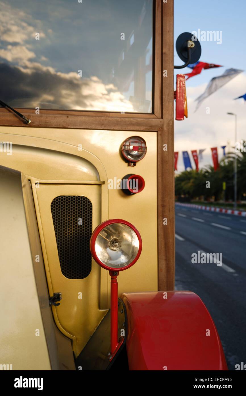 Renault bus retro hi-res stock photography and images - Alamy