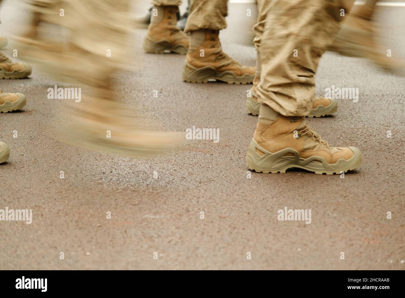 Marching feet soldiers hi-res stock photography and images - Alamy