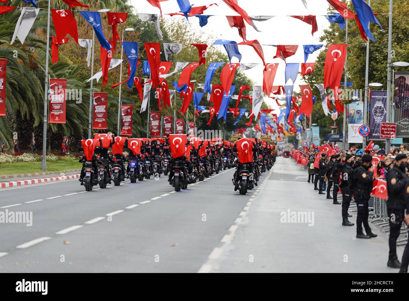Team shot celebrate hi-res stock photography and images - Alamy
