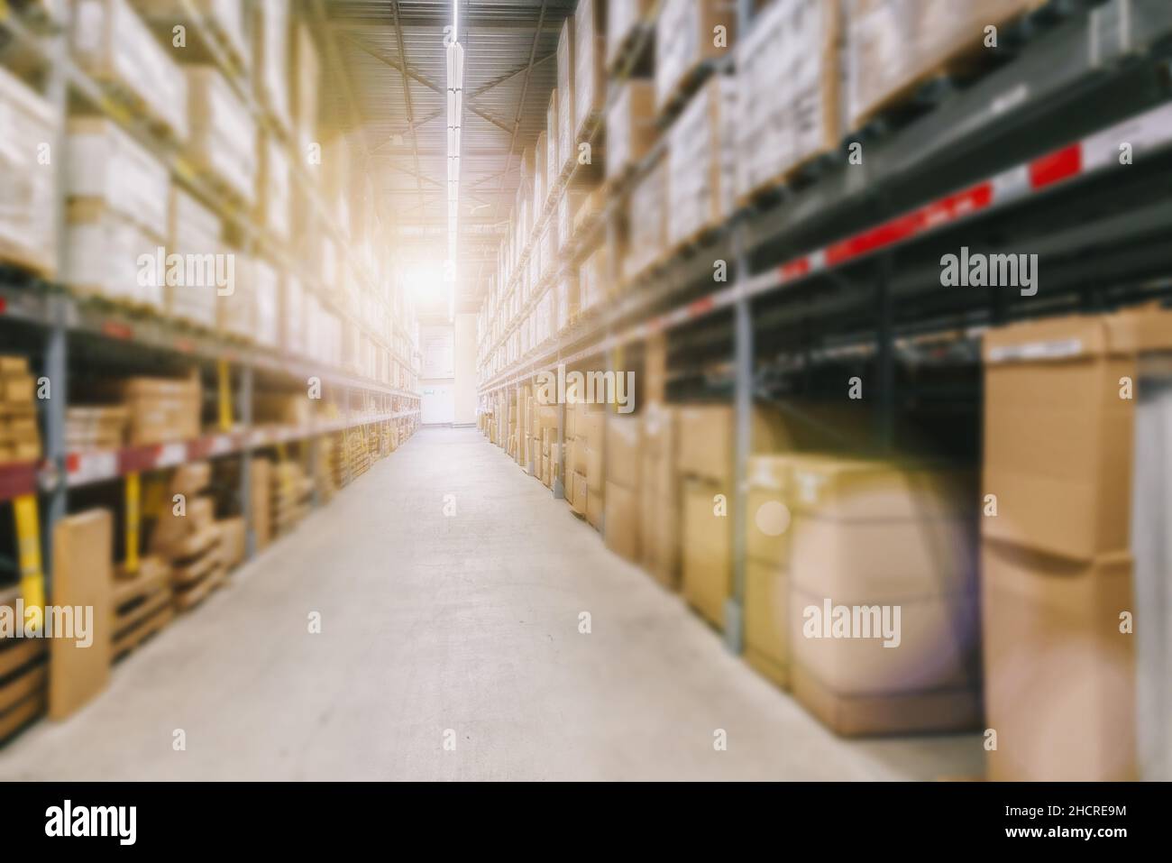 Amazon warehouse interior hi-res stock photography and images - Alamy
