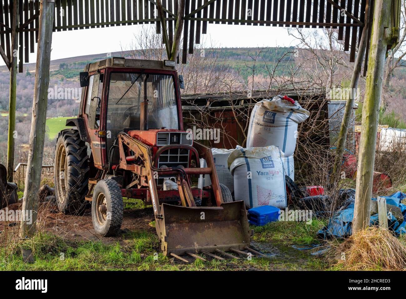 Tractor parked in barn hi-res stock photography and images - Alamy