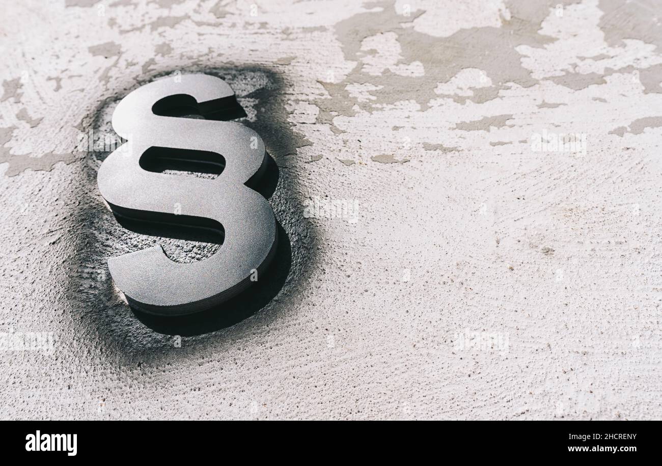 Symbol of Law and Justice - Paragraph / section sign Stock Photo - Alamy