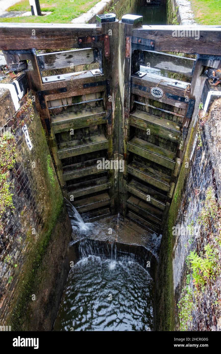 Single width lock detail, Foxton Locks, on the Leicester line of the ...