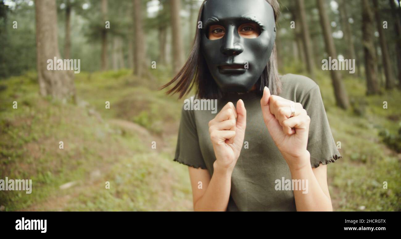 Indian female festive mask hi-res stock photography and images - Alamy