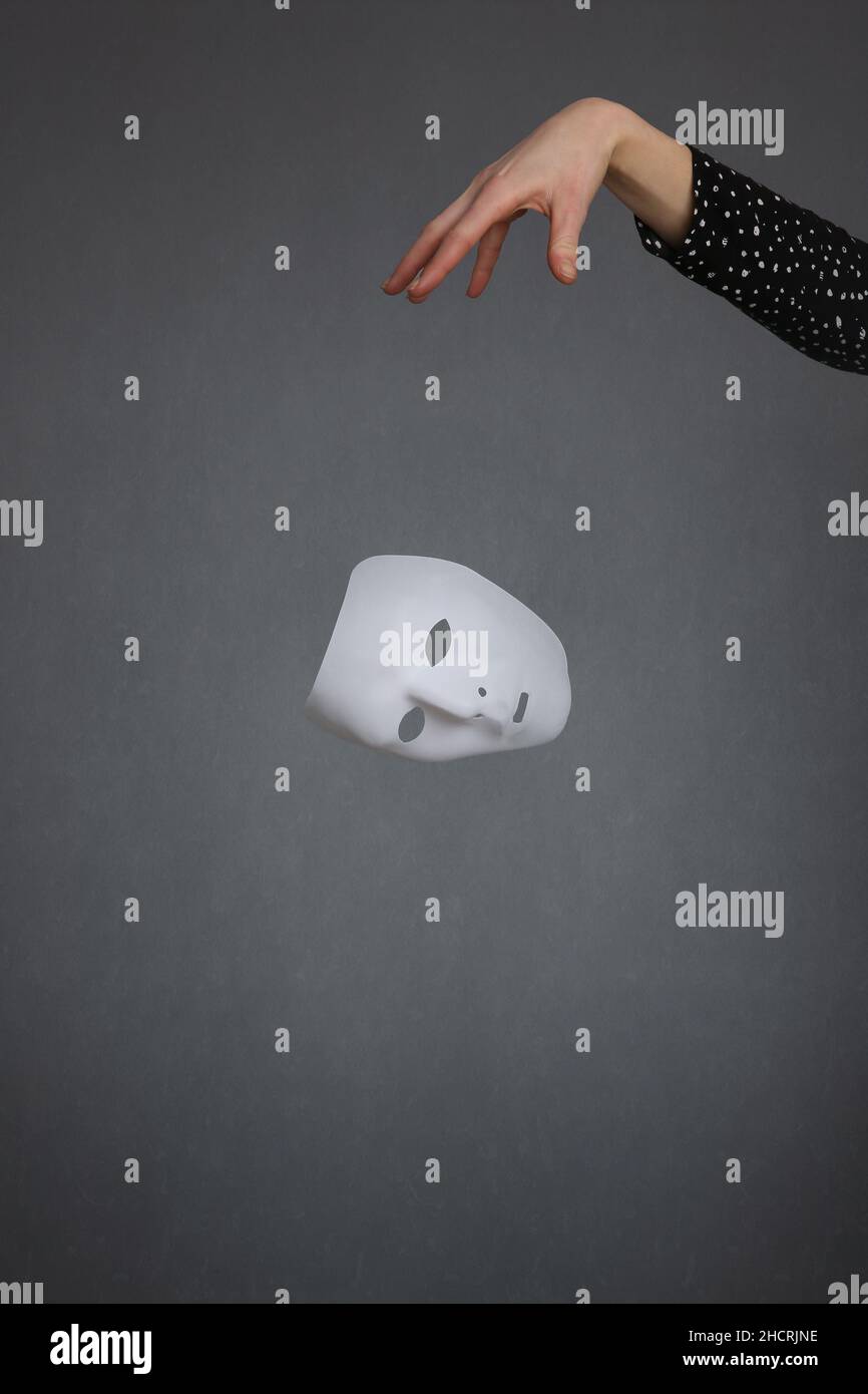 Duplicity hi-res stock photography and images - Alamy