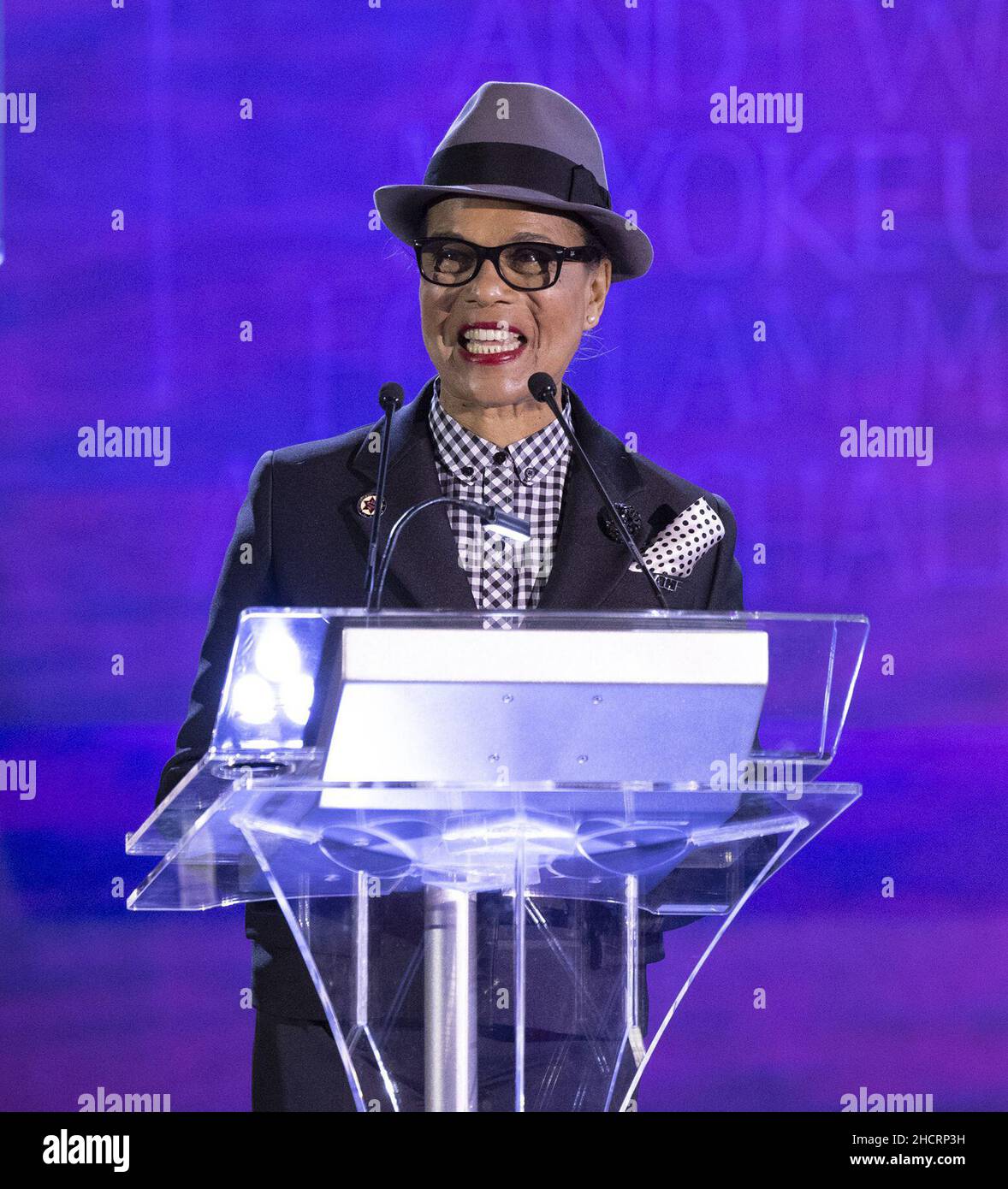 Pauline black singer hi-res stock photography and images - Alamy