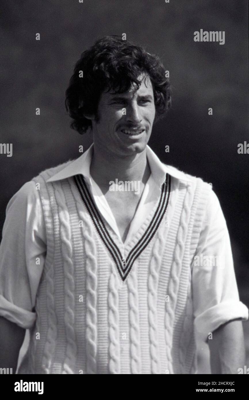 Richard Hadlee (NZ bowler) fielding, Worcestershire v New Zealand Tour ...