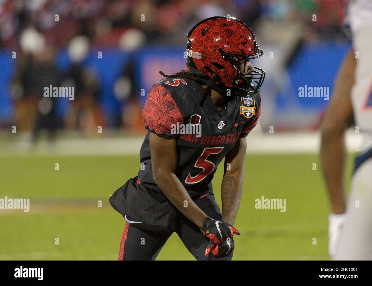 5 lines hi-res stock photography and images - Alamy