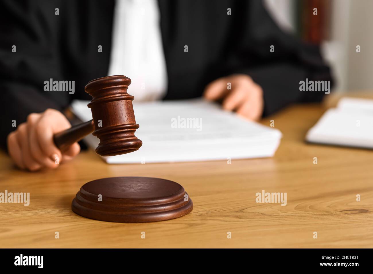 Courtroom judge stand hi-res stock photography and images - Alamy