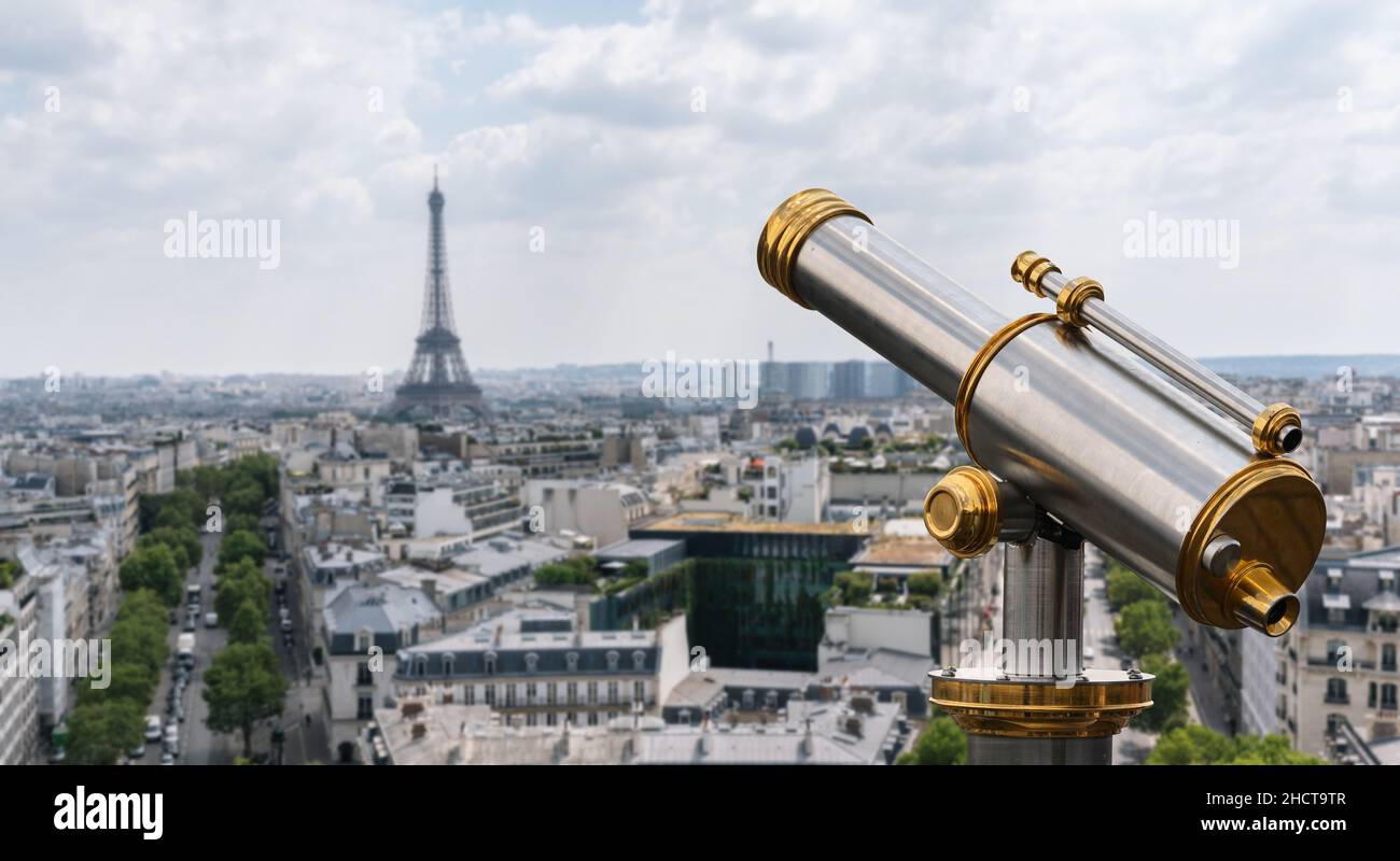eiffel tower in paris with skyline Telescope view Stock Photo - Alamy