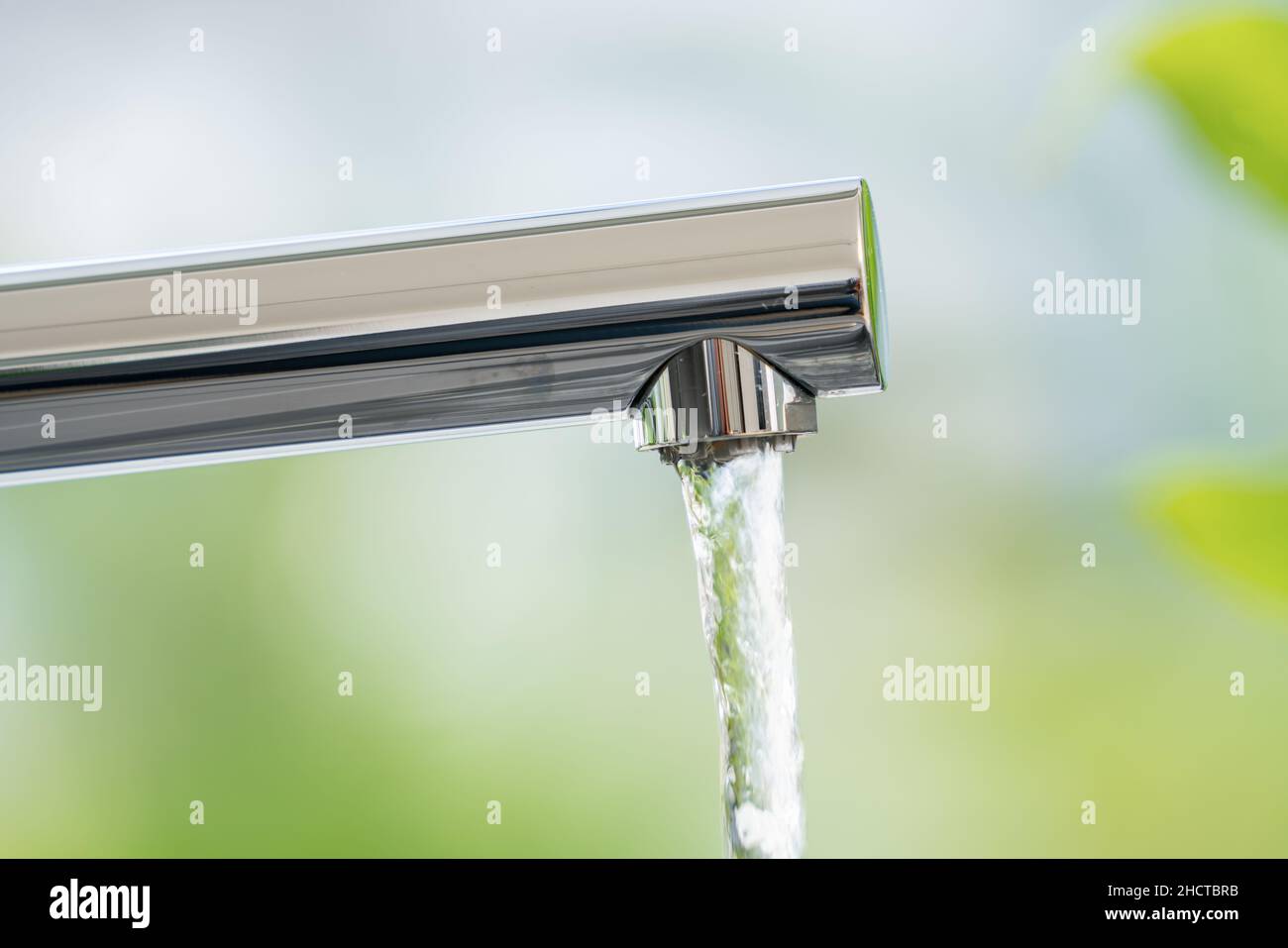 Faucet water drop hi-res stock photography and images - Alamy