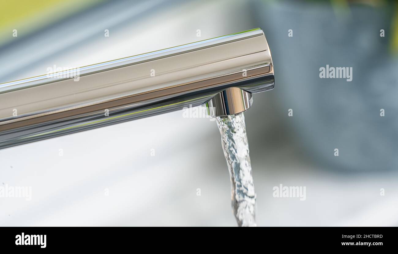 Water running out of pipe hi-res stock photography and images - Alamy