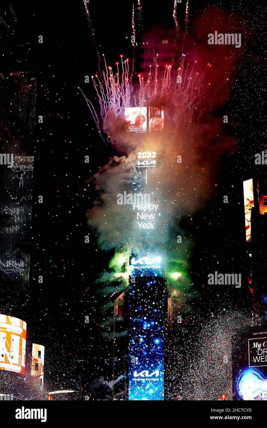 New York, NY, USA. 31st Dec, 2021. New Year's Eve Times Square ...