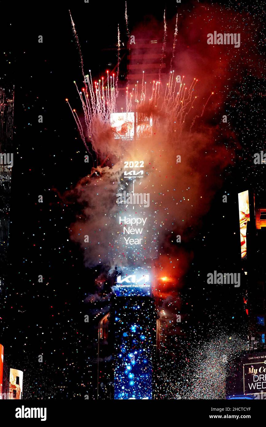 New York, NY, USA. 31st Dec, 2021. New Year's Eve Times Square ...