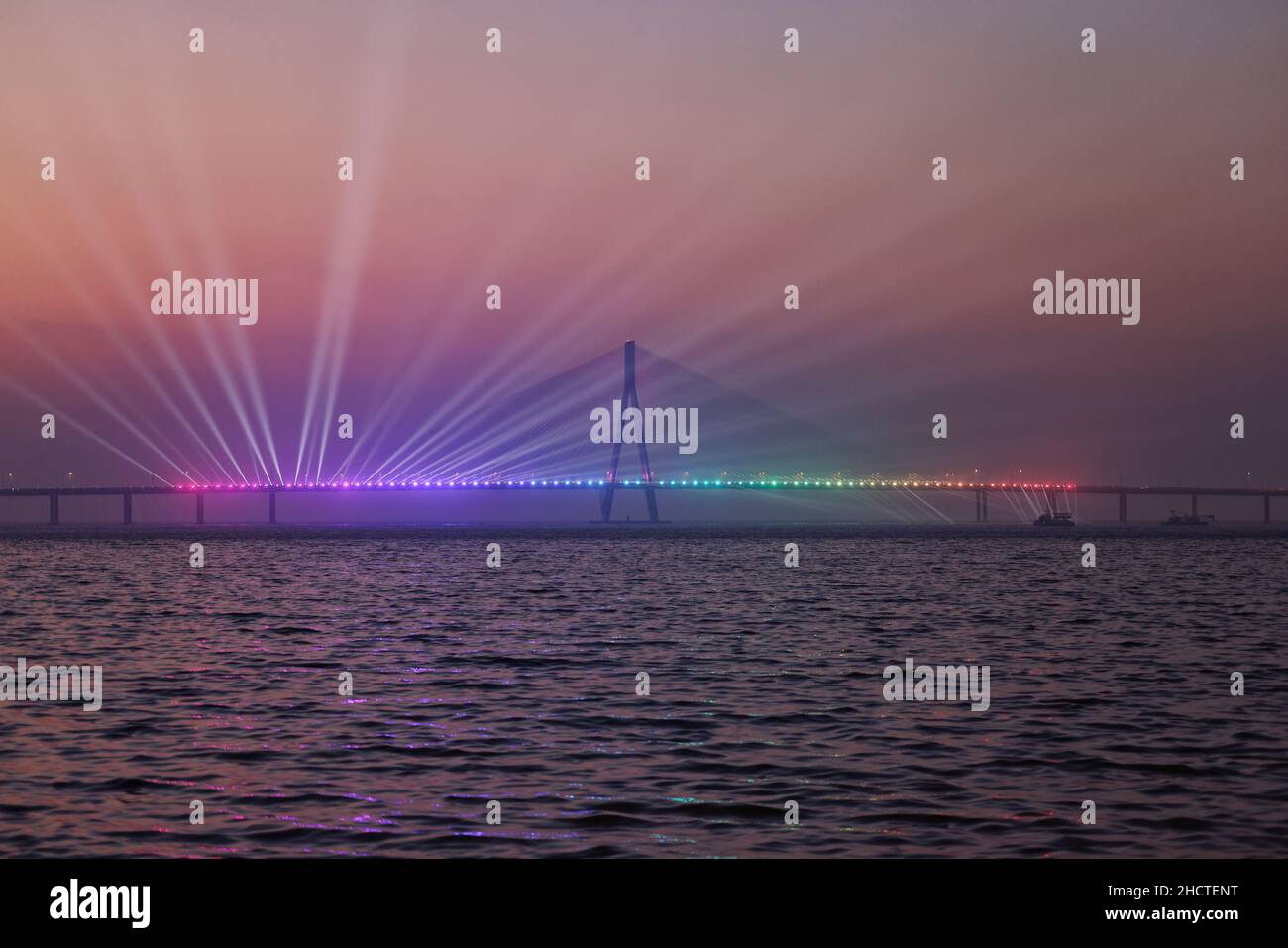 Mumbai Sea Link Bridge illuminated for Christmas & New Year, Mumbai ...
