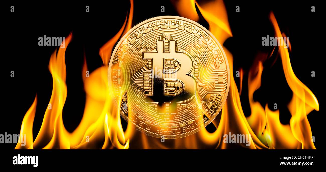 Computer keyboard in flames hi-res stock photography and images - Alamy