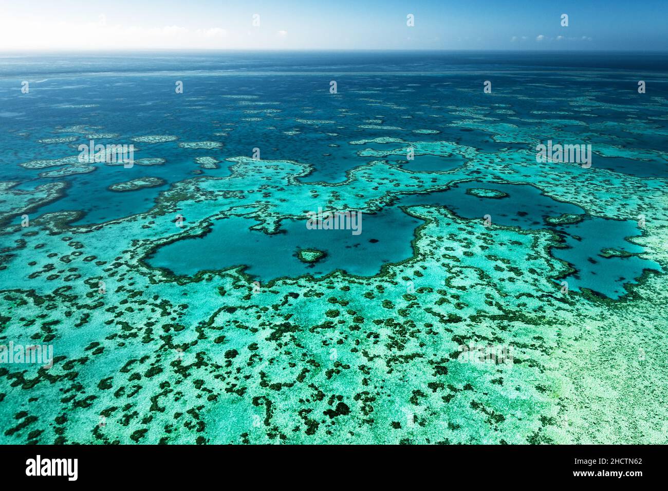 Hardy Reef with Heart Reef in the eternal blue of Great Barrier Reef ...